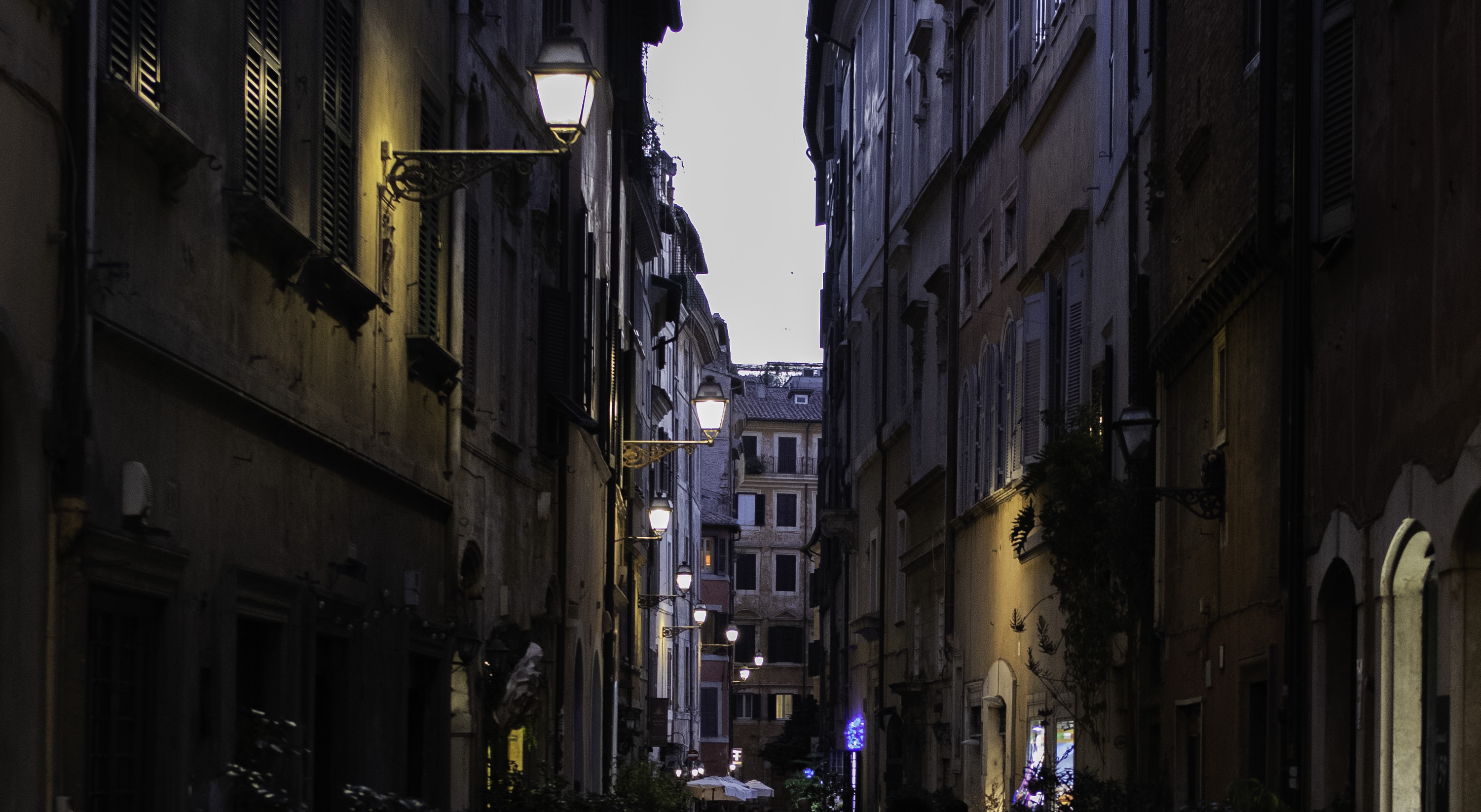 Muriel Spark’s Rome: Piazza Navona, Via dei Coronari, and Literary ...